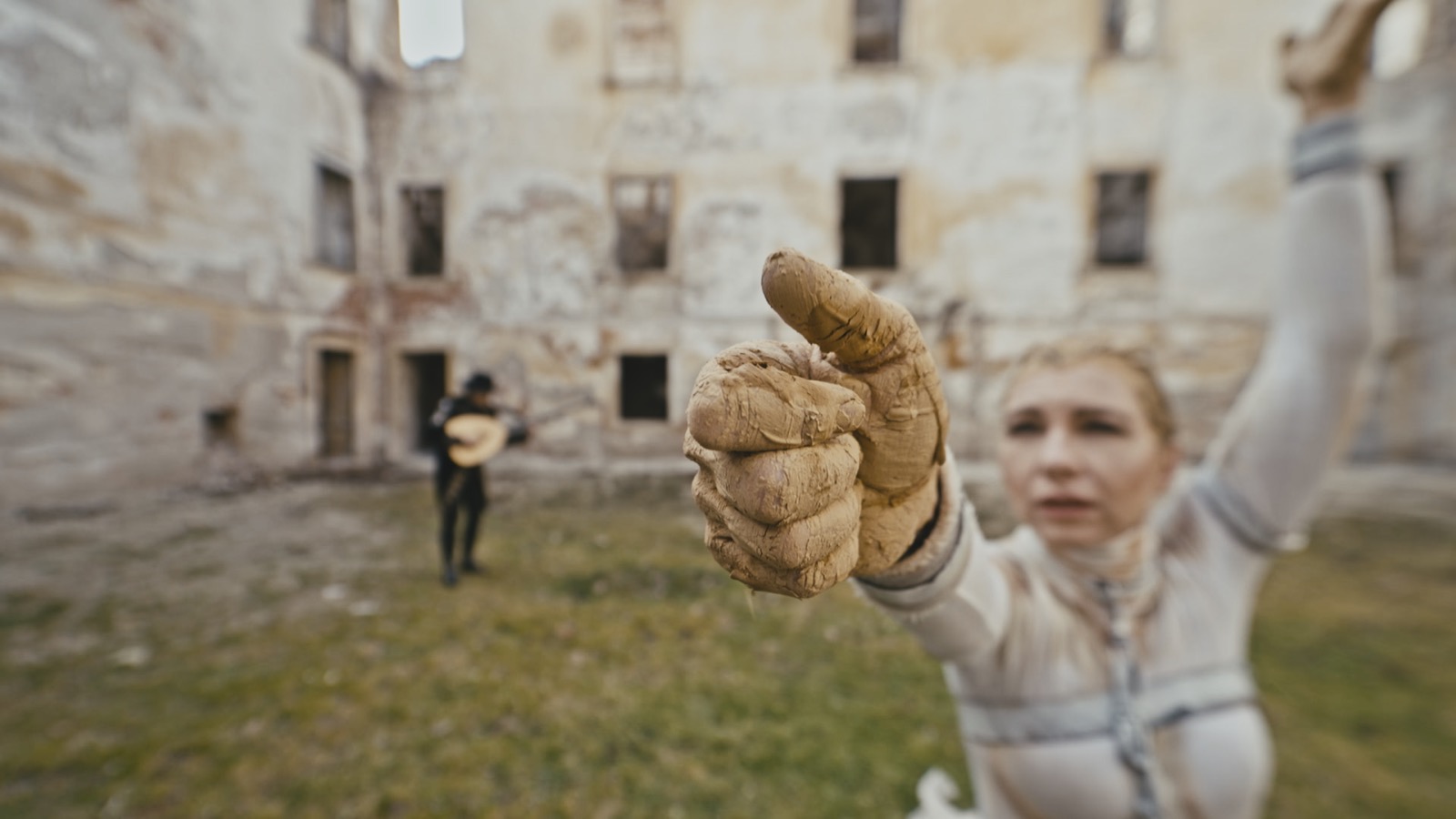 BRING ME THE RABBIT - Julia Petschinka und Marko Dumancic - Julia ...